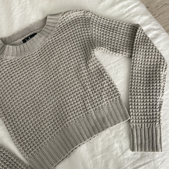 Lulus | Sweaters | Lulus Cropped Sweather | Poshmark